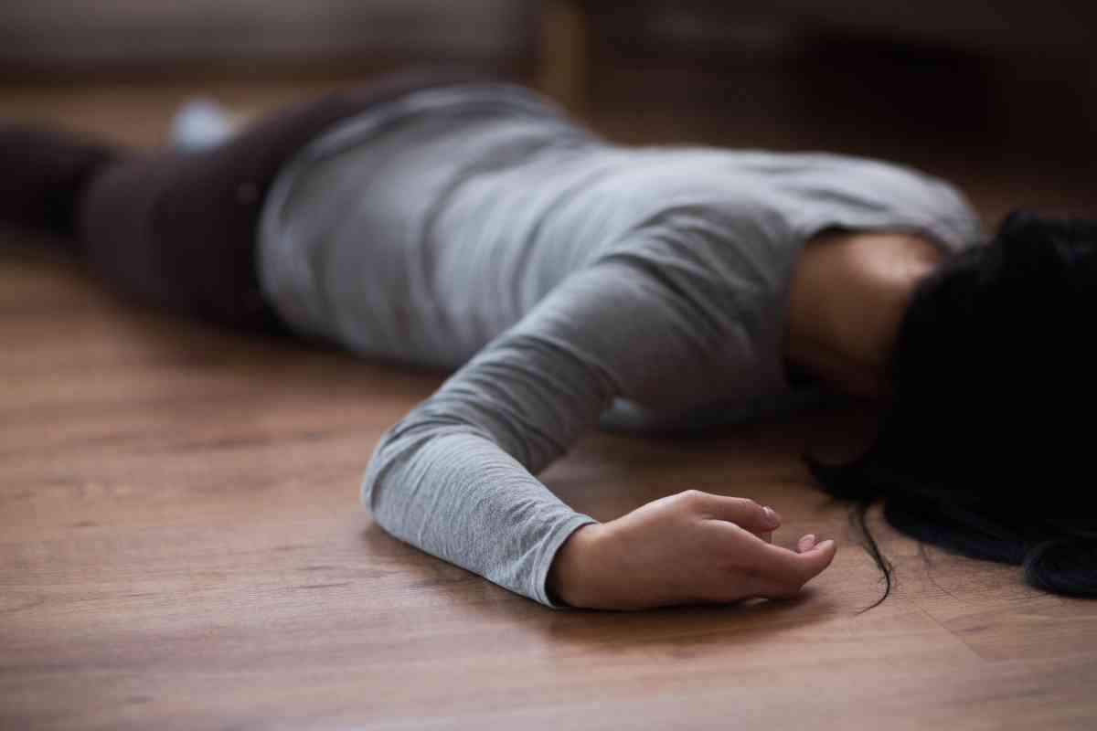 12 Spiritual Meanings of Dead Loved Ones Silent in Dreams